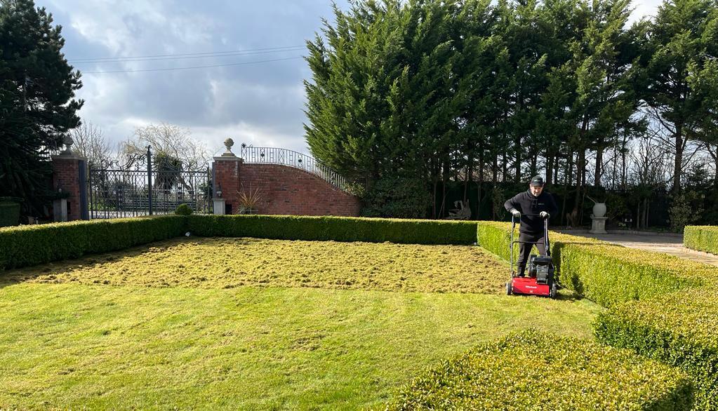 Lawn Control | LawnControl | Professional Lawn Care Services